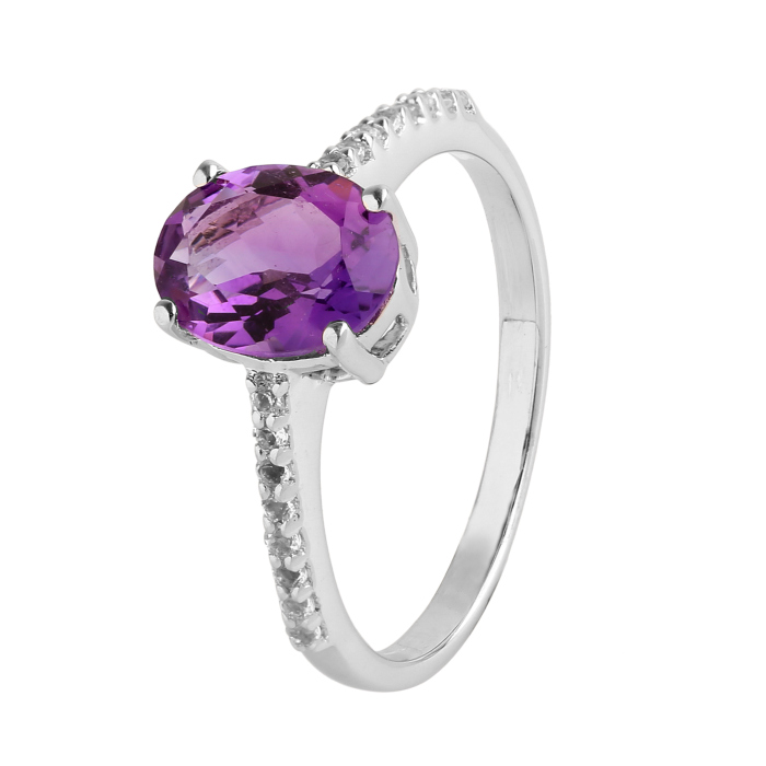 Amethyst oval ring